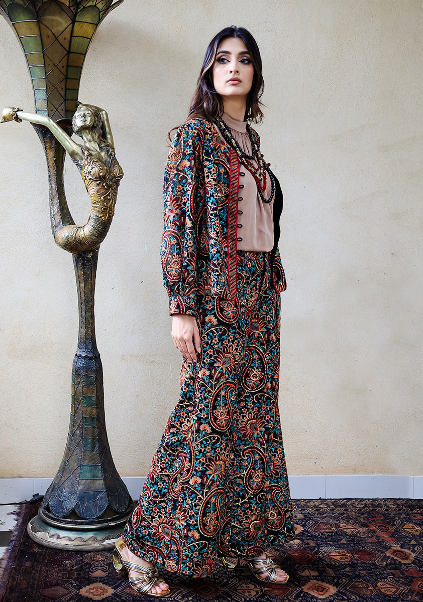 Salone– Huma Adnan